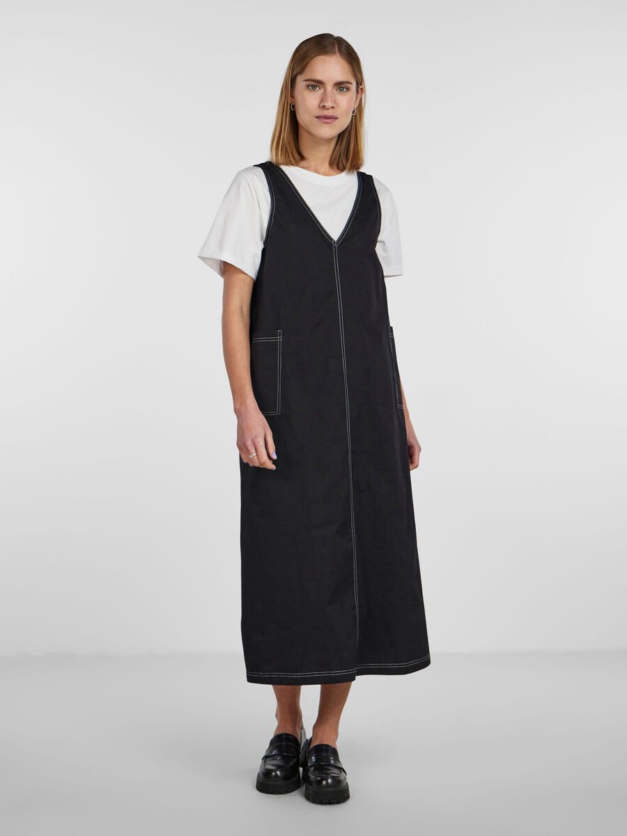 PCSIV SLIP-OVER JURK (Black) | Pieces®